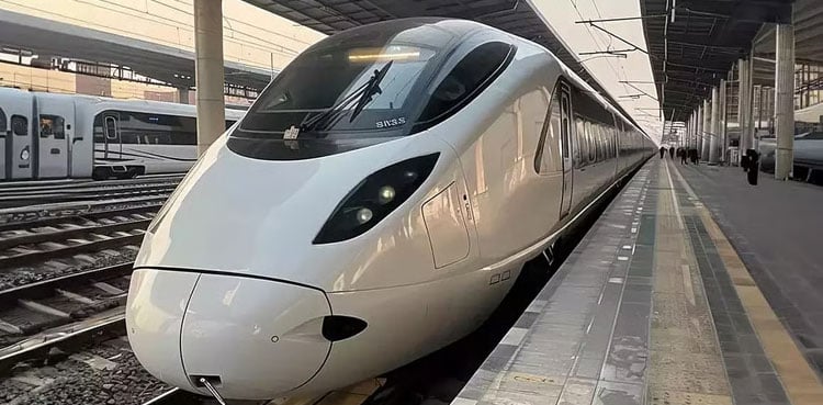 لاہور سے راولپنڈی تک پاکستان کی پہلی فاسٹ ٹرین چلانے کا فیصلہ